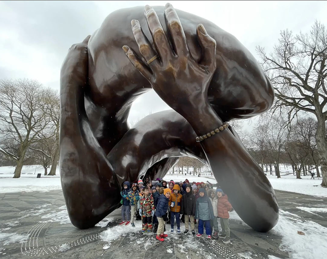 Kindergarten Students Study "The Embrace" - BBN